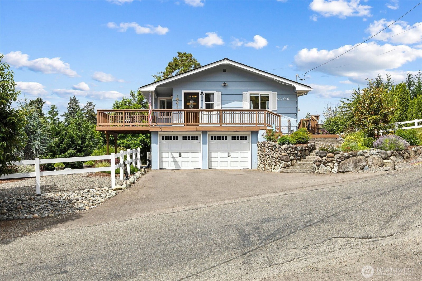 5206 Monta Vista Drive E, Edgewood | MLS# 2398718 | Skyline Properties ...