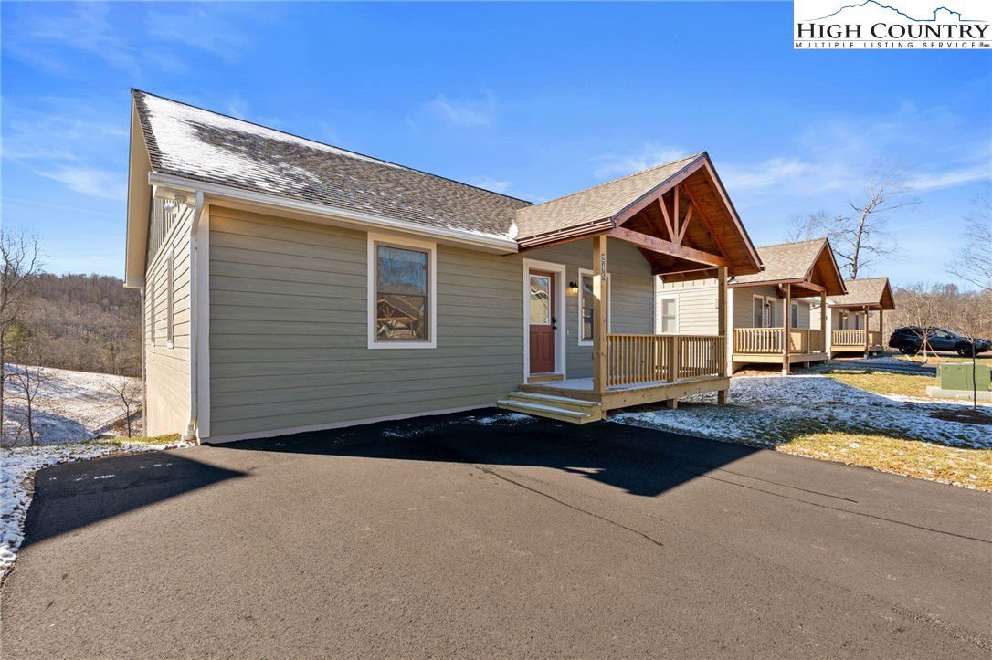 233 Ava Way Unit 109, Boone, 28607