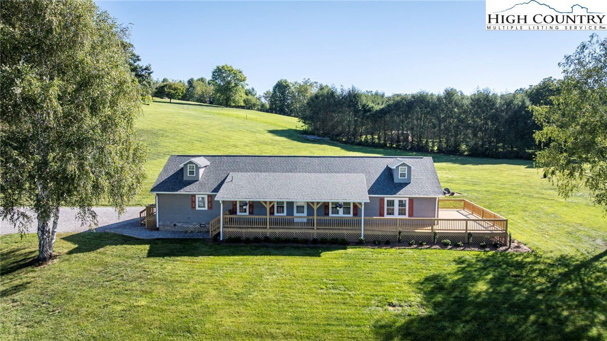 101 Beau Rivage Drive, Crumpler, 28617