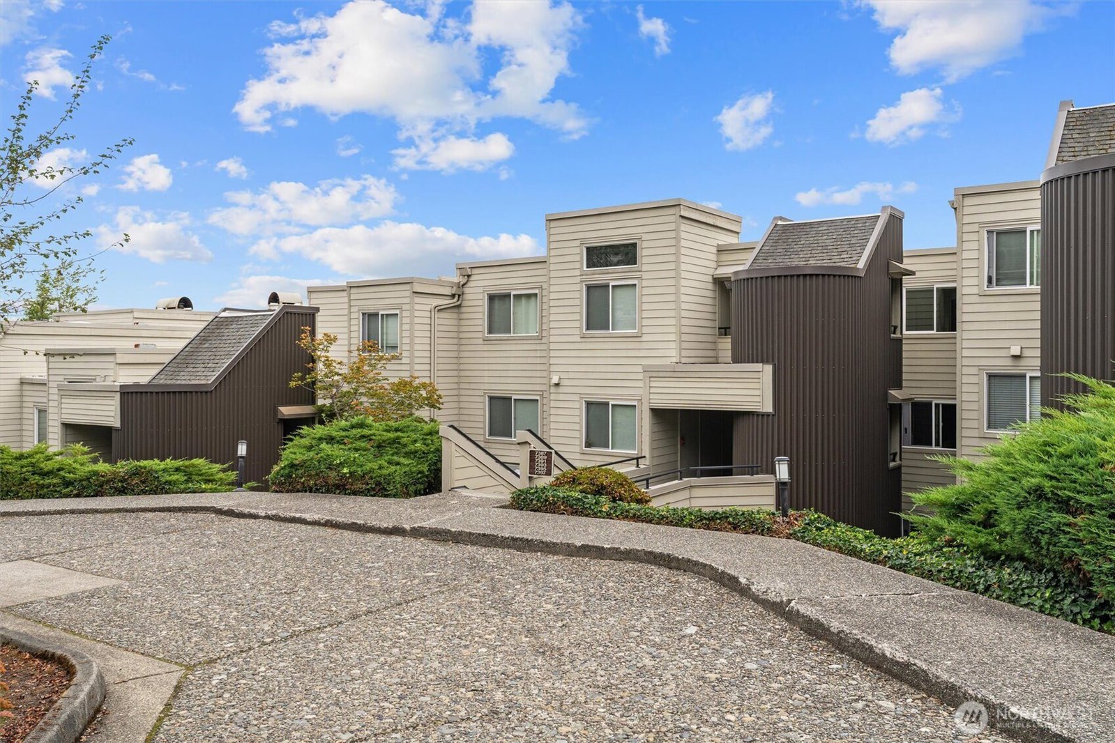 7391 Old Redmond Road Unit #220, Redmond | MLS# 2430672 | Skyline ...