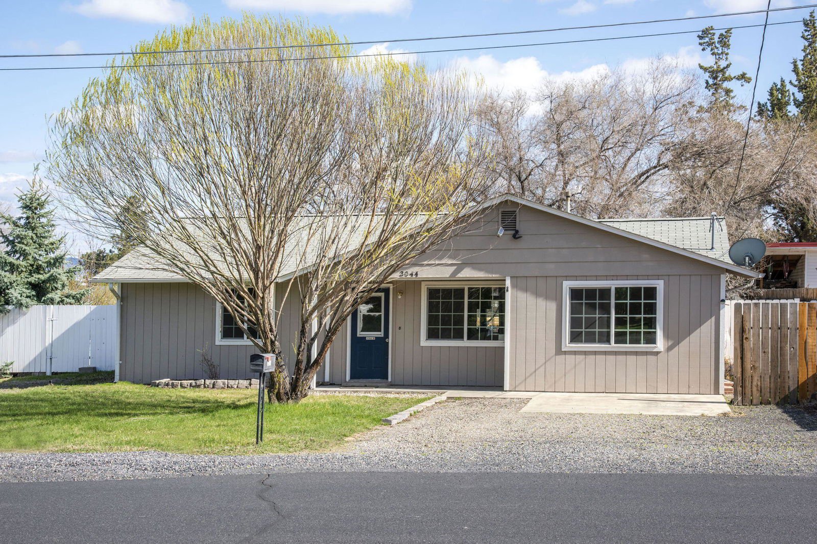 3044 SW Meadow Lane, Redmond, 97756