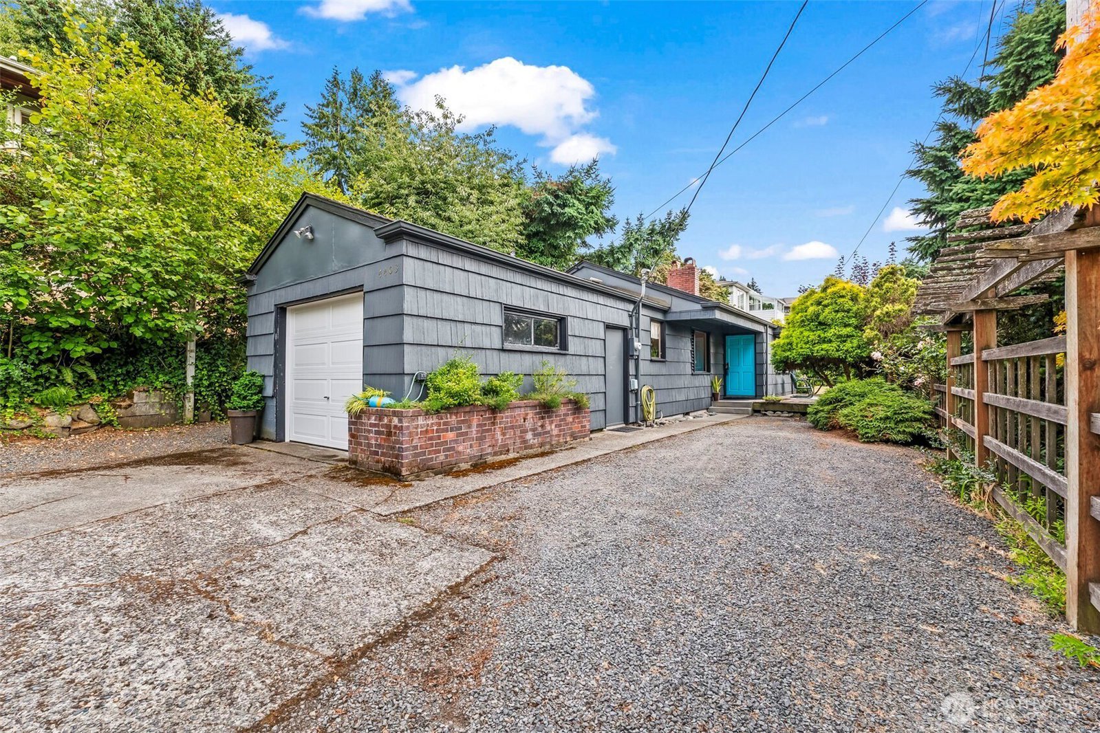 4403 Paradise Avenue W, University Place | MLS# 2416156 | Skyline ...