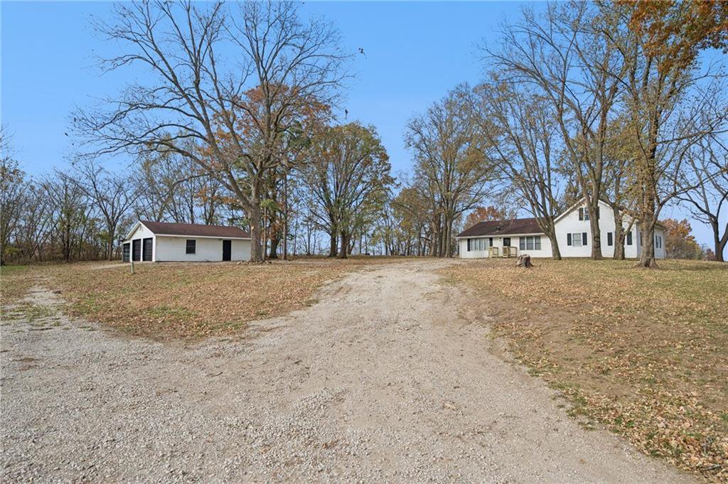 700 SW 800 Road, Chilhowee, 64733