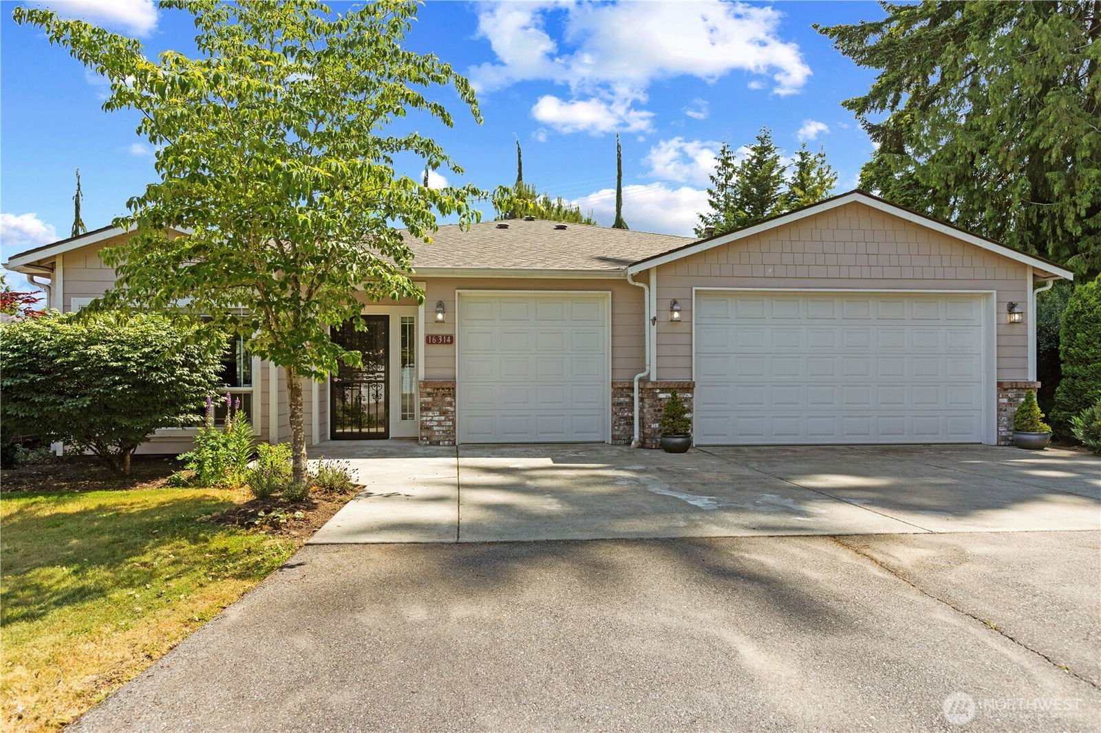 16314 2nd Drive SE, Bothell | MLS# 2395749 | Skyline Properties, Inc ...