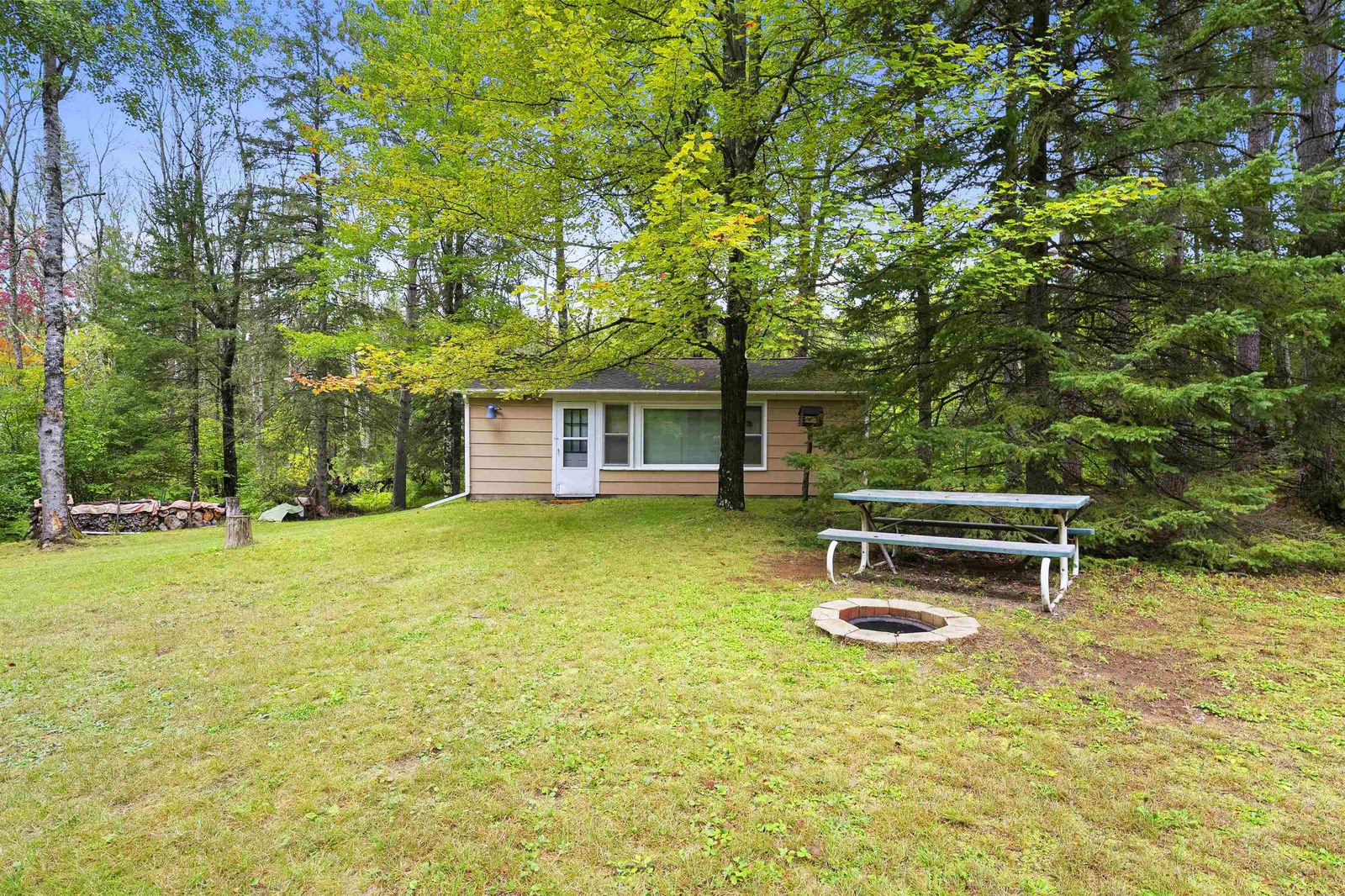 N9960 KAISER Lane, Crivitz, WI 54114, 54114