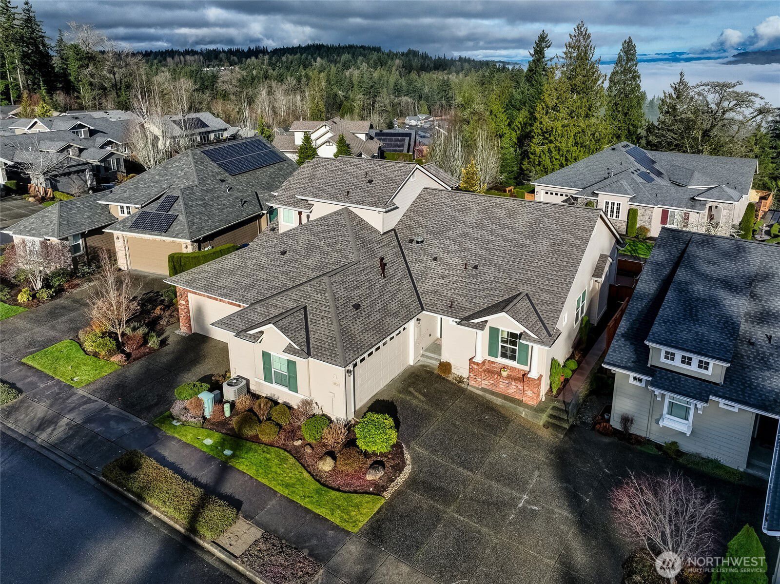 12324 Big Leaf Way NE, Redmond | MLS# 2468234 | Skyline Properties, Inc ...