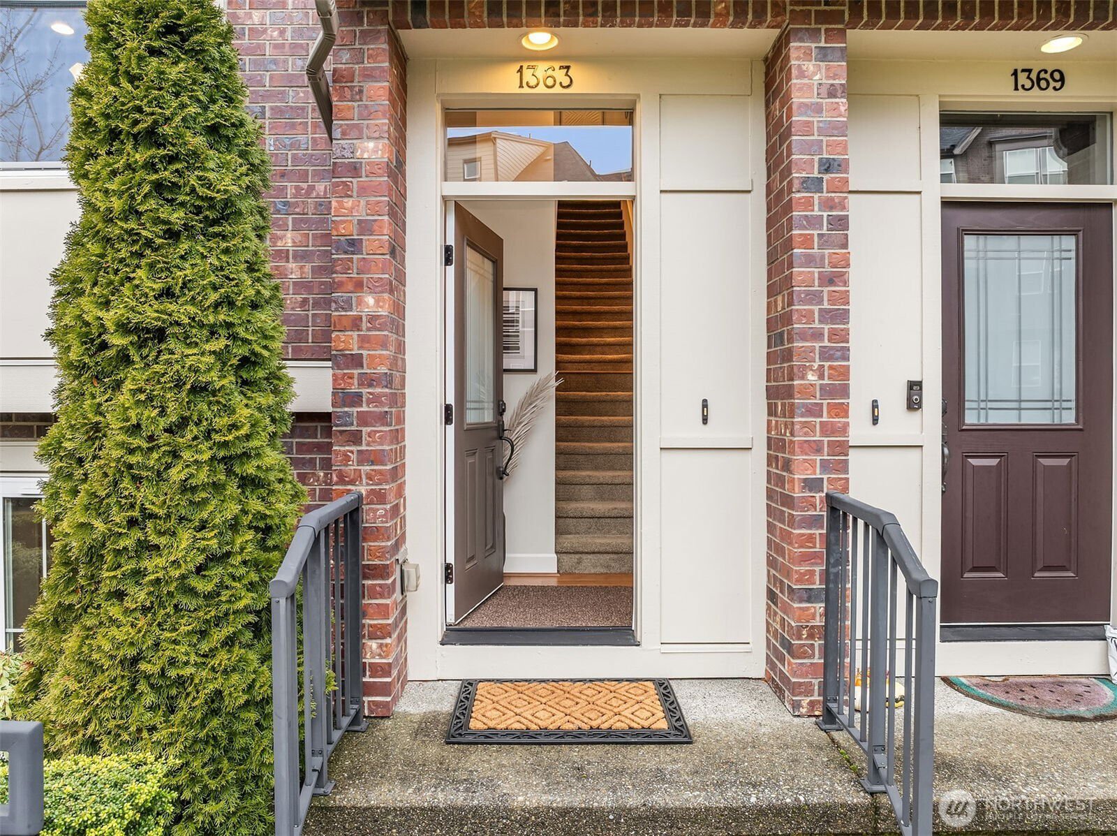 1363 Greenwich Walk NE, Issaquah | MLS# 2333328 | Skyline Properties ...