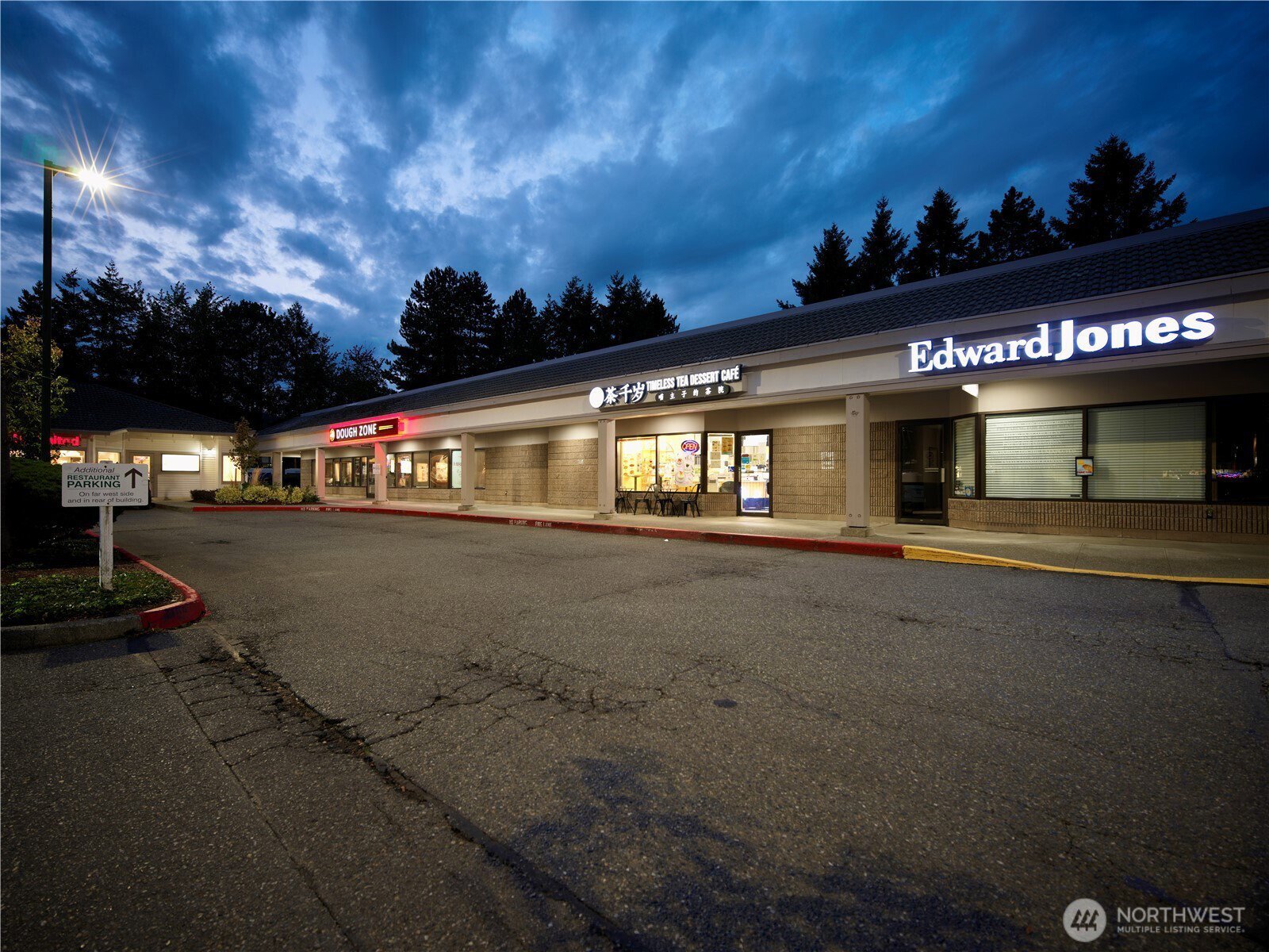 1580 NW Gilman Boulevard Unit #D5, Issaquah | MLS# 2444088 | Skyline ...