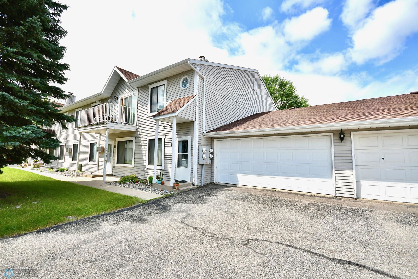 3233 15th Avenue S, Fargo, ND, 58103