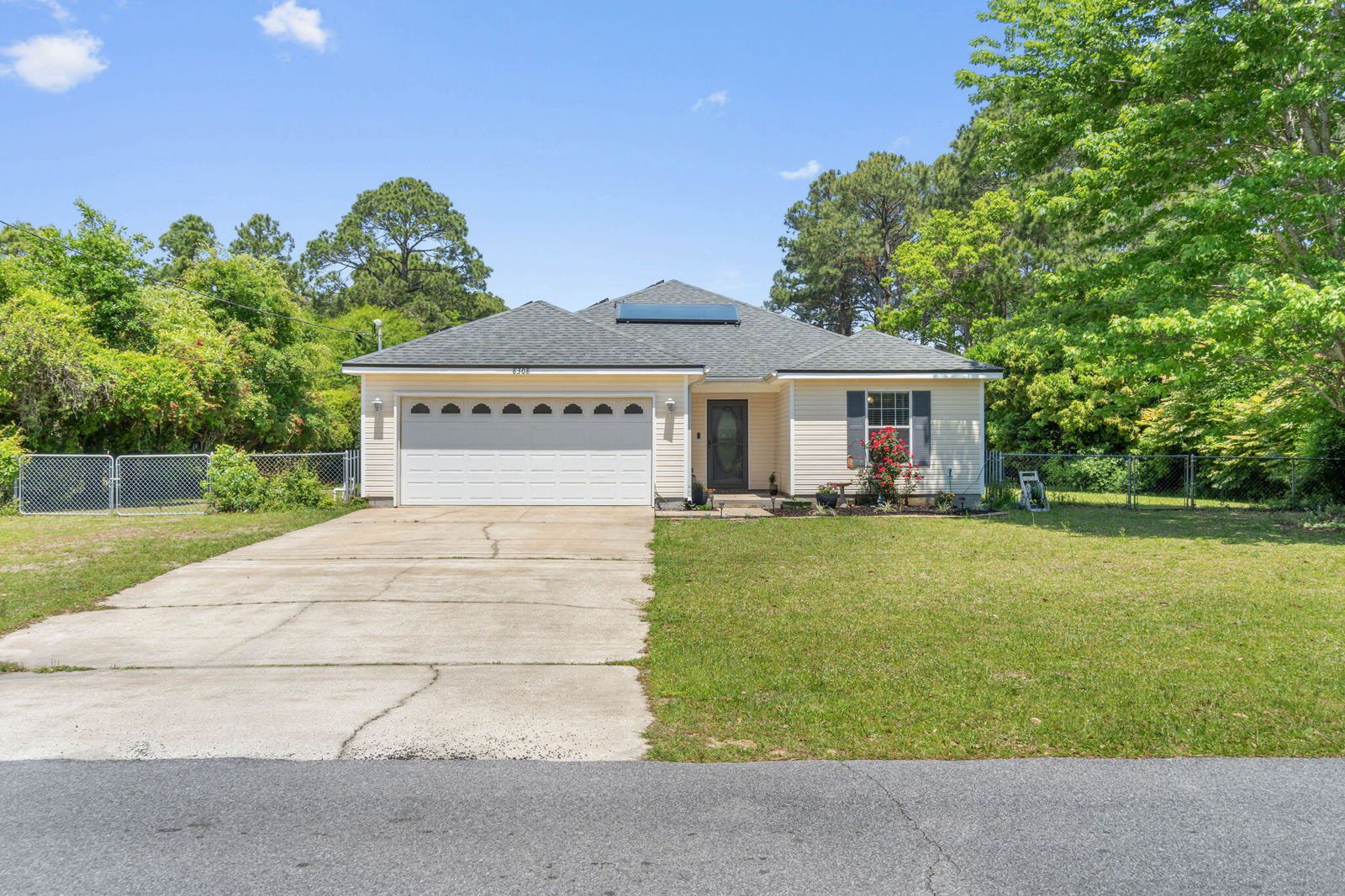 8308 Fortworth Street, Navarre, 32566
