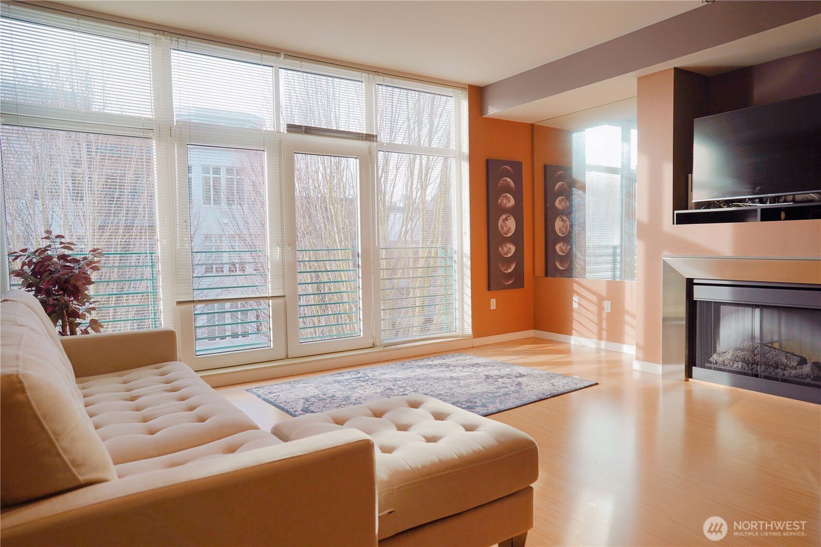 17 W Mercer Street Unit #207, Seattle | MLS# 2463745 | Skyline ...