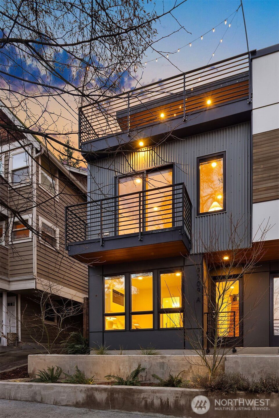 9709 Roosevelt Way NE Unit #A, Seattle | MLS# 2468901 | Skyline ...