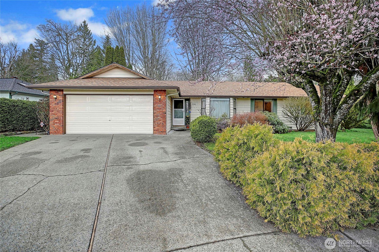 7130 61st Drive NE, Marysville | MLS# 2340055 | Skyline Properties, Inc ...