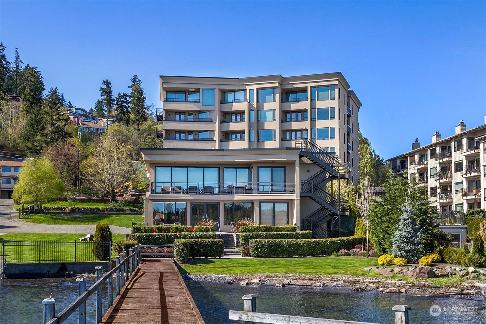 9123 NE Juanita Drive Unit #306, Kirkland | MLS# 2242950 | Skyline Properties, Inc. | Newest ...