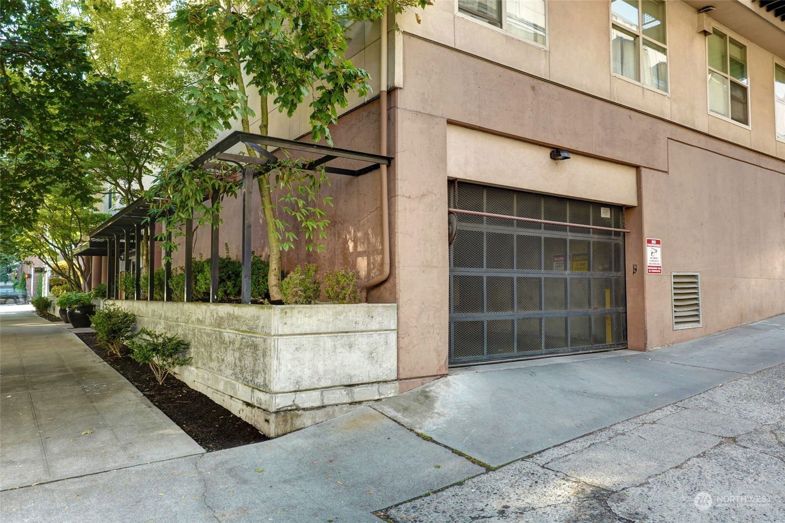 1323 Boren Avenue Unit #411, Seattle | MLS# 2002209 | Skyline ...