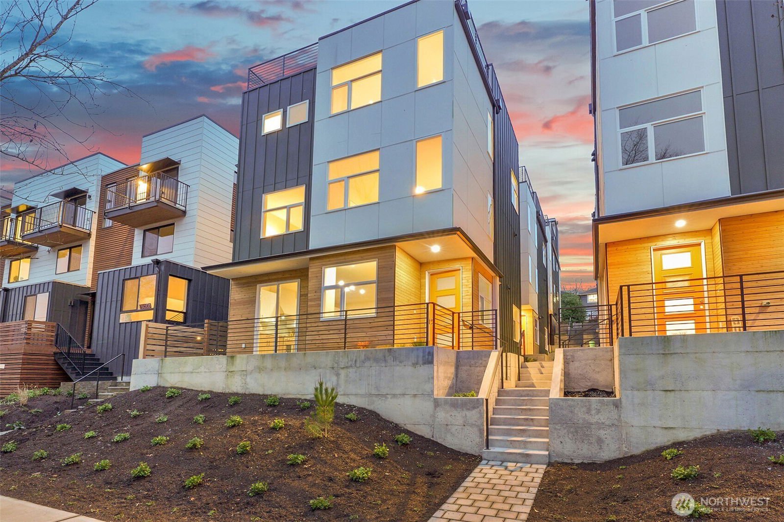 910 15th Avenue, Seattle | MLS# 2466259 | Skyline Properties, Inc ...