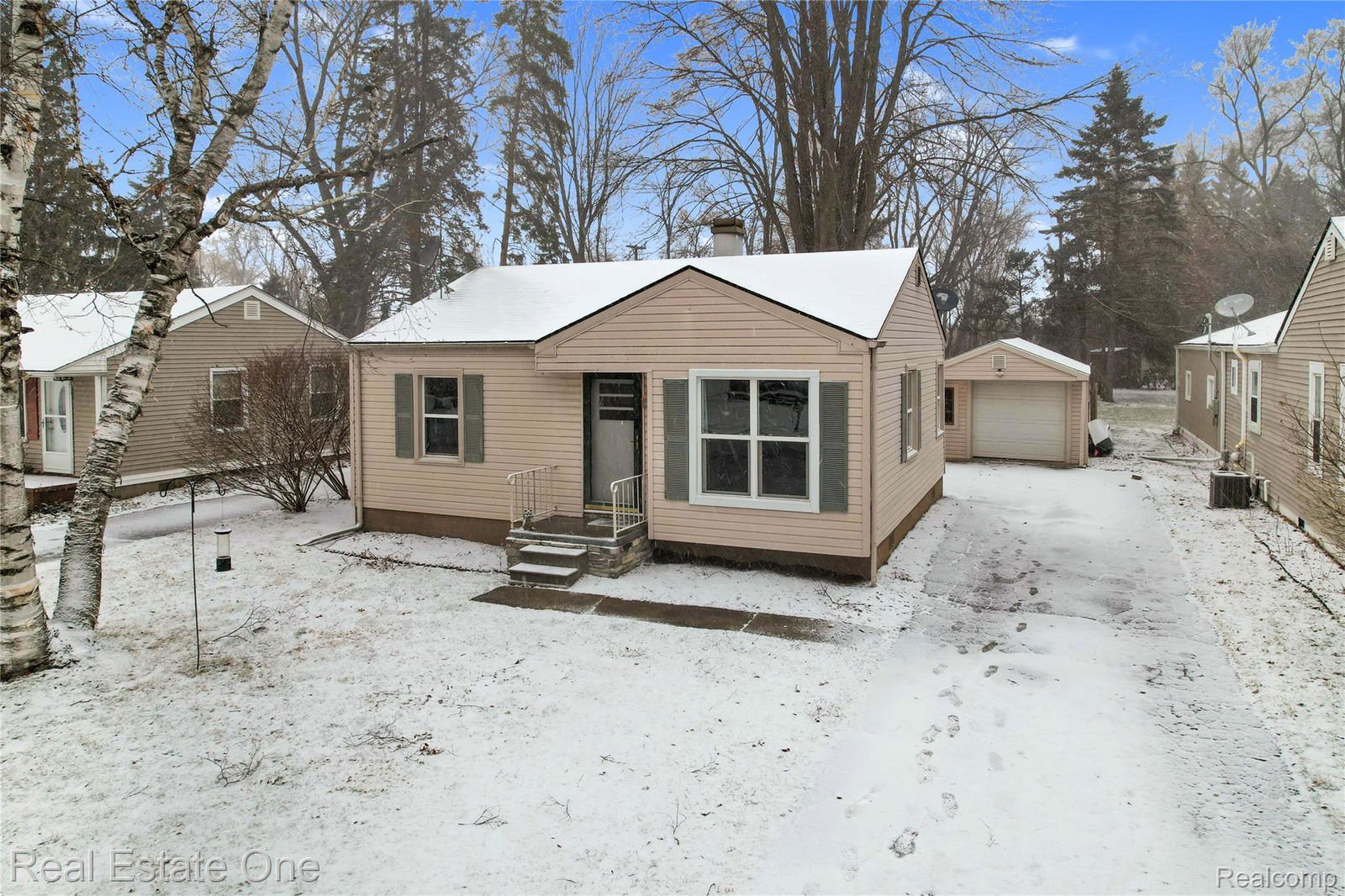 700 Whitney St, Brighton, 48116