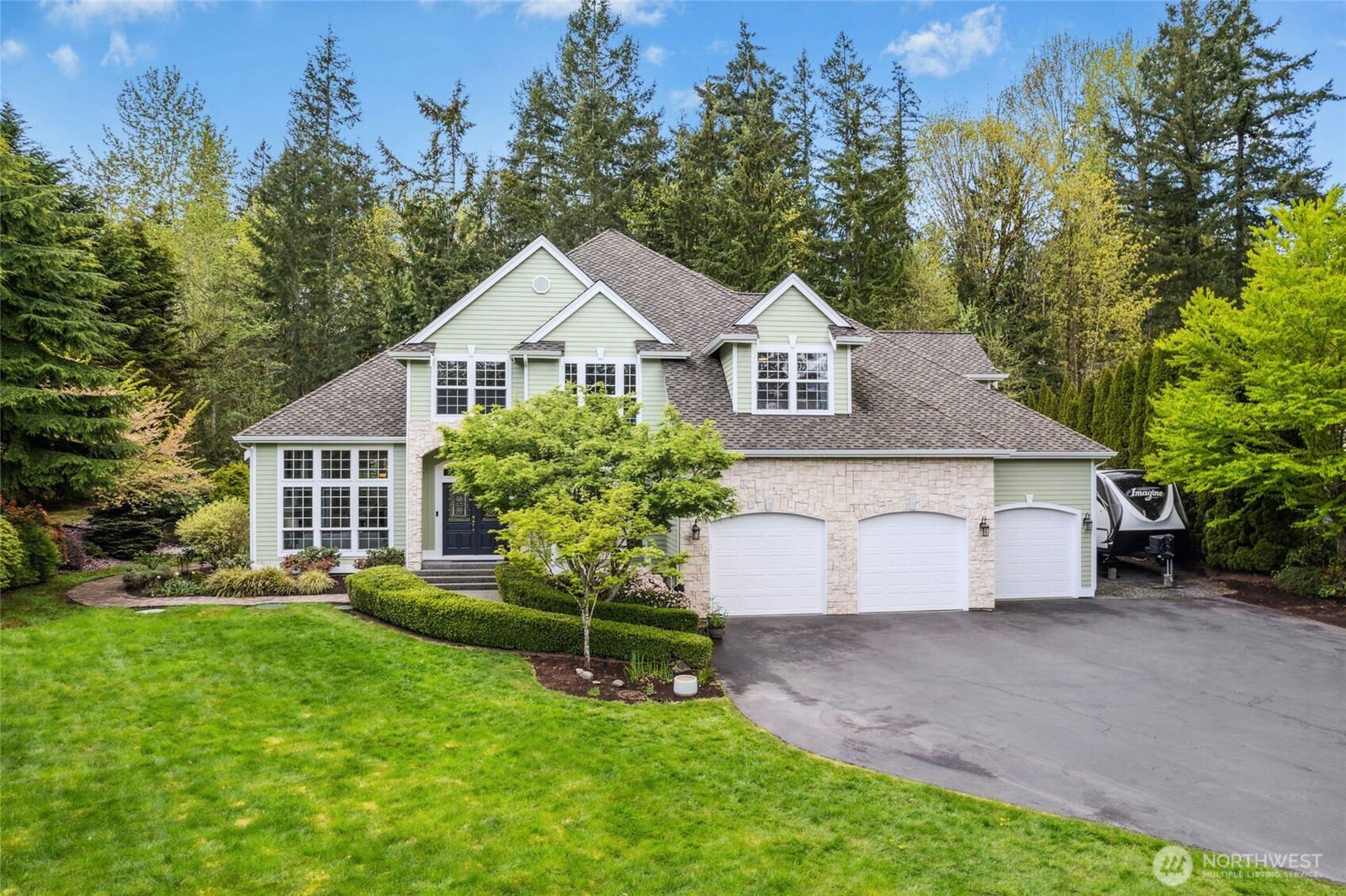 19125 201st Avenue NE, Woodinville | MLS# 2338923 | Skyline Properties ...