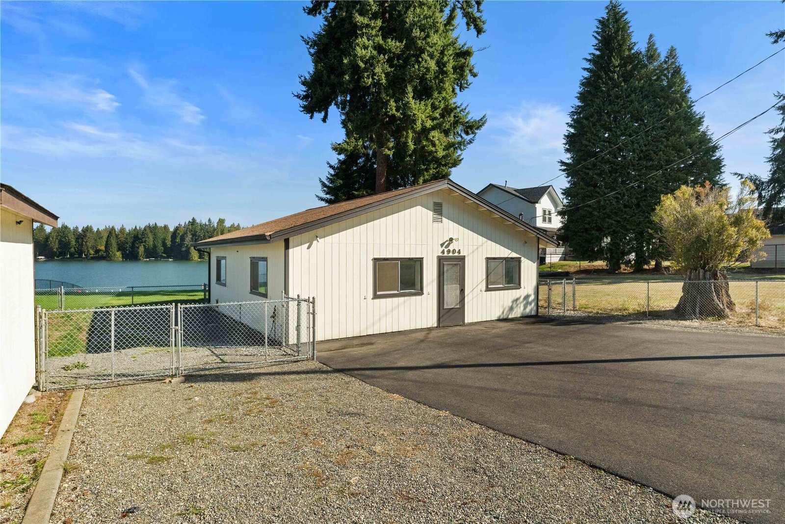 4904 N Island Drive, Bonney Lake | MLS# 2455416 | Skyline Properties ...