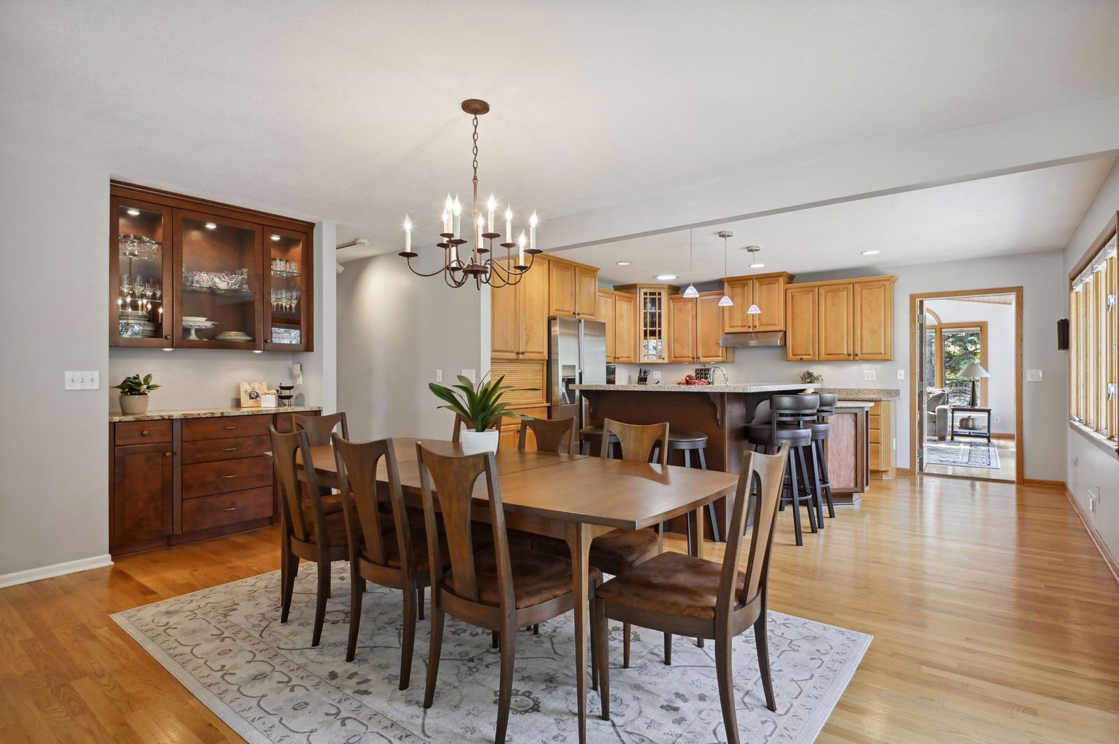 7206 Heatherton Circle, Edina, 55435