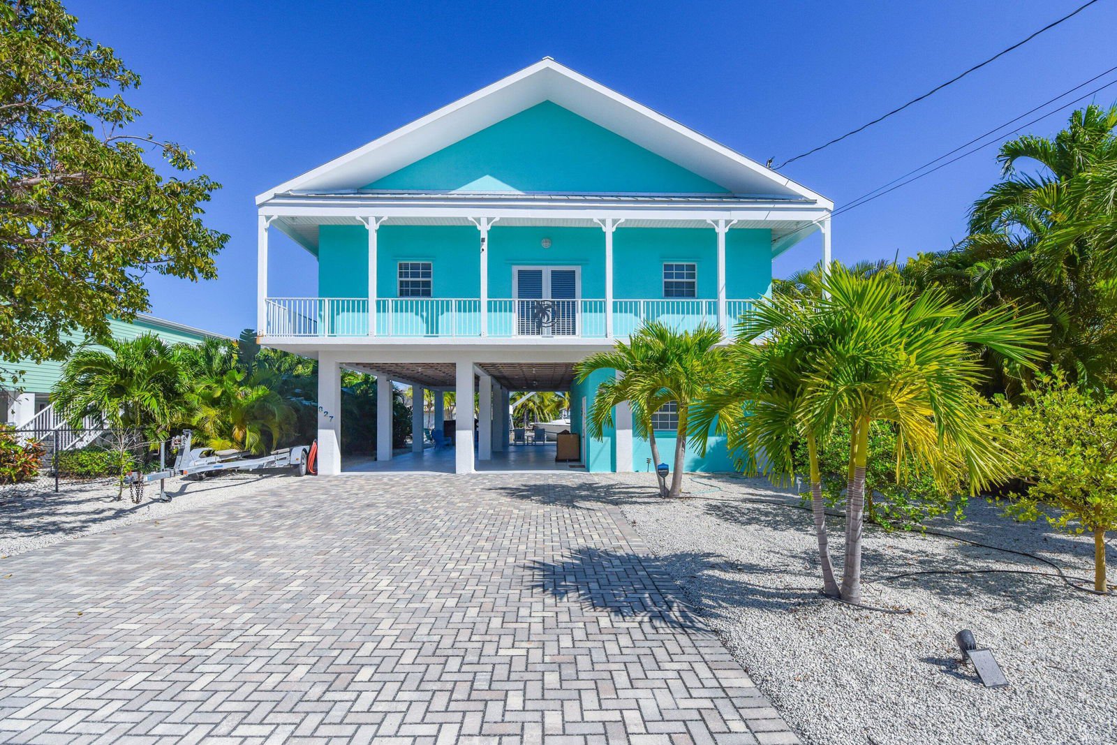 827 E Caribbean Drive, Summerland, 33042